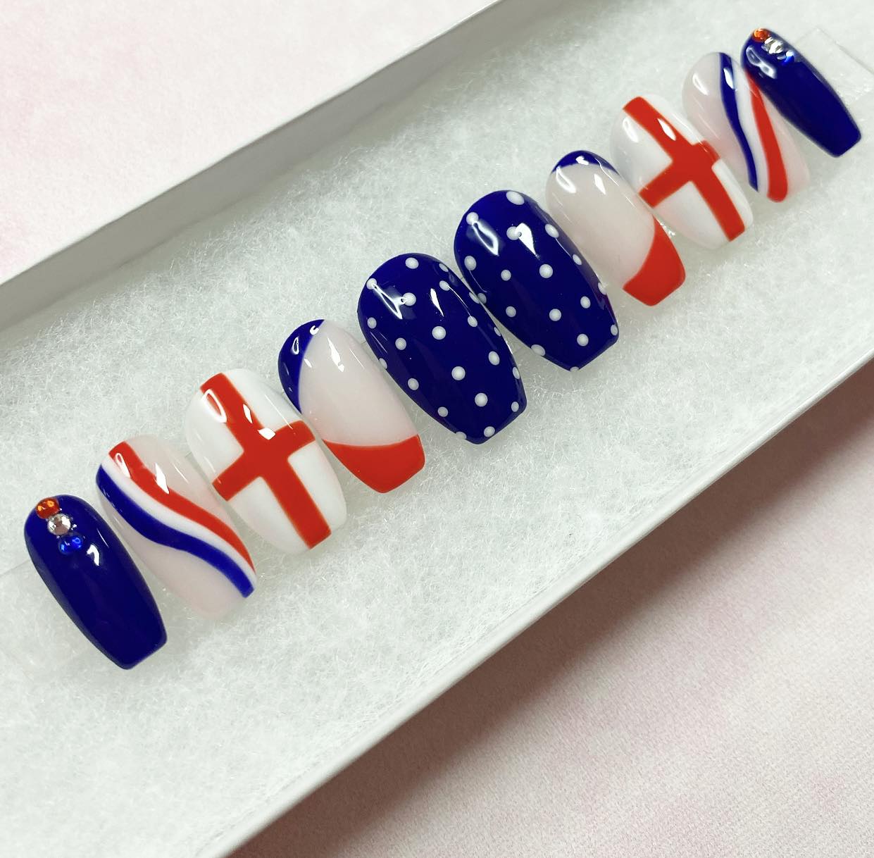 England flag design handmade false nails. UK-based, worldwide shipping ...